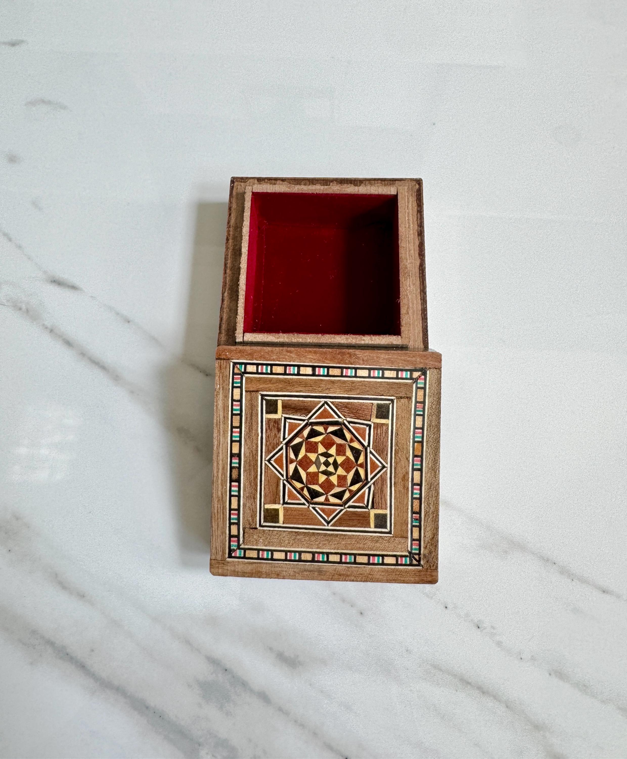 Mosaic Middle Eastern Ring Box: Handmade Walnut Inlay, Small Square ...