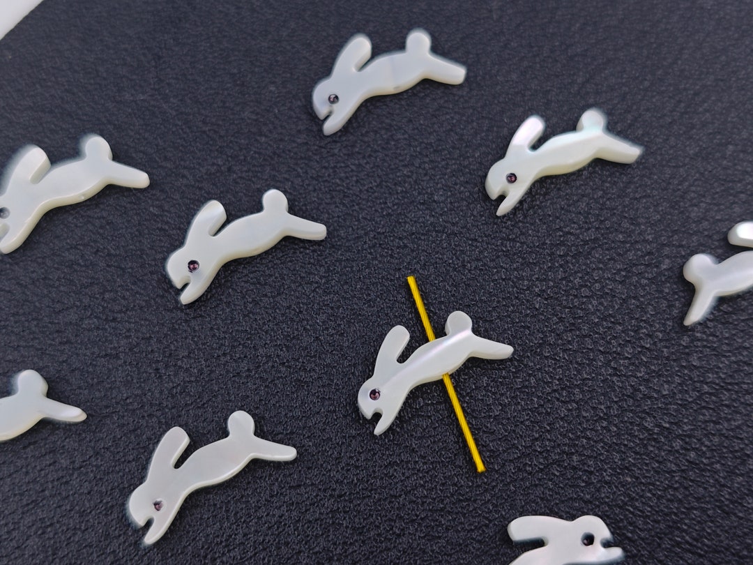 7×15mm MOP Jumping Rabbit Beads , Natural Mother of Pearl Rabbit Beads ...