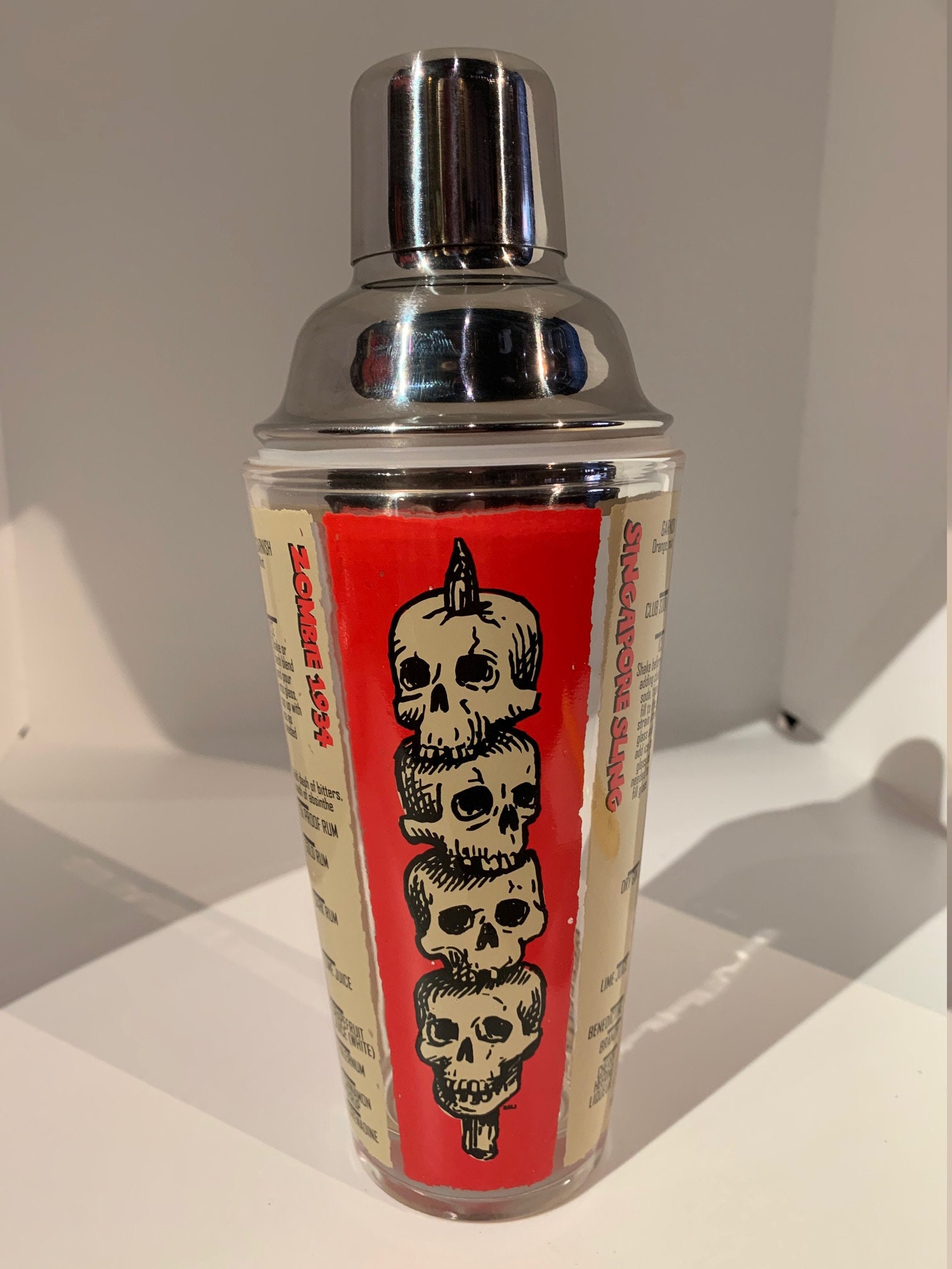 Headhunter Skulls tiki cocktail shaker - Shaking Things Up!