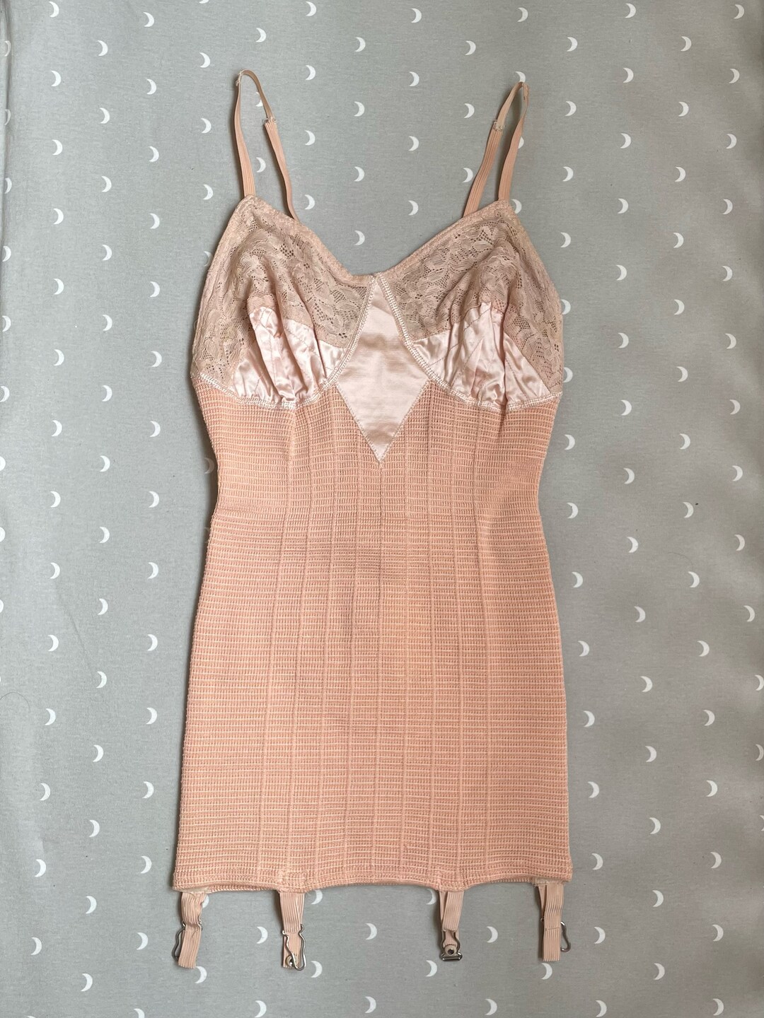 Vintage Lingerie 1930s Roll-on All-in-one Stretch Girdle With Lace ...
