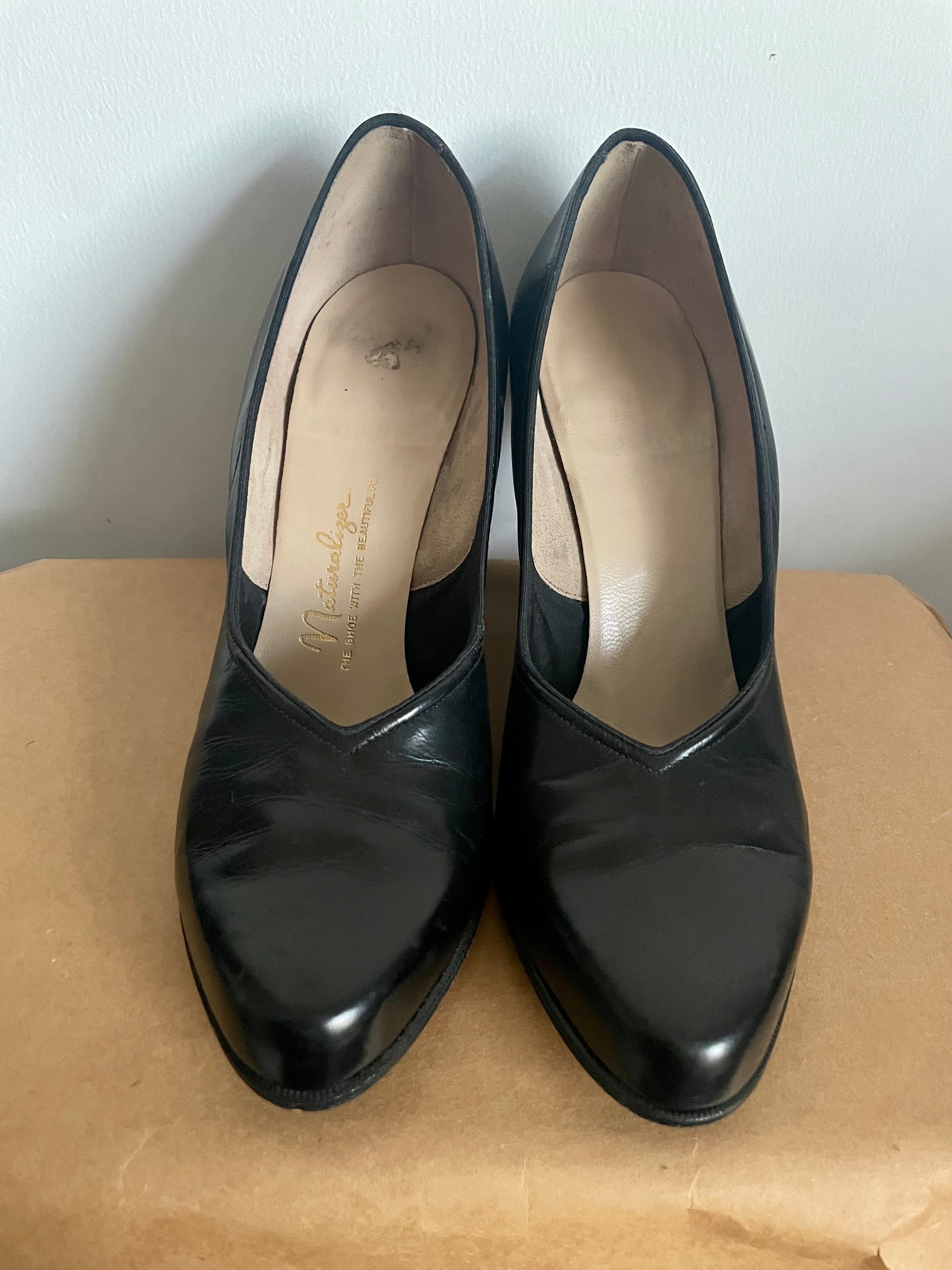 Vintage 1940s Black High Heel Pumps Shiny Leather Classic by ...