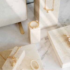 Natural Stone Jewelry Display Set, Jewelry Risers and Platforms ...