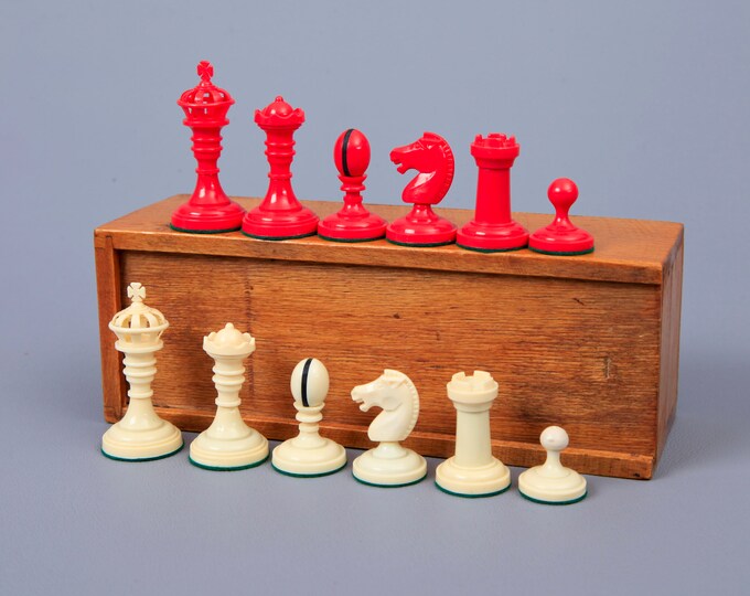 Rare Plastic Knubbel Chess Set, KH 6 Cm/ 2,35 In., Vintage Knubbel ...