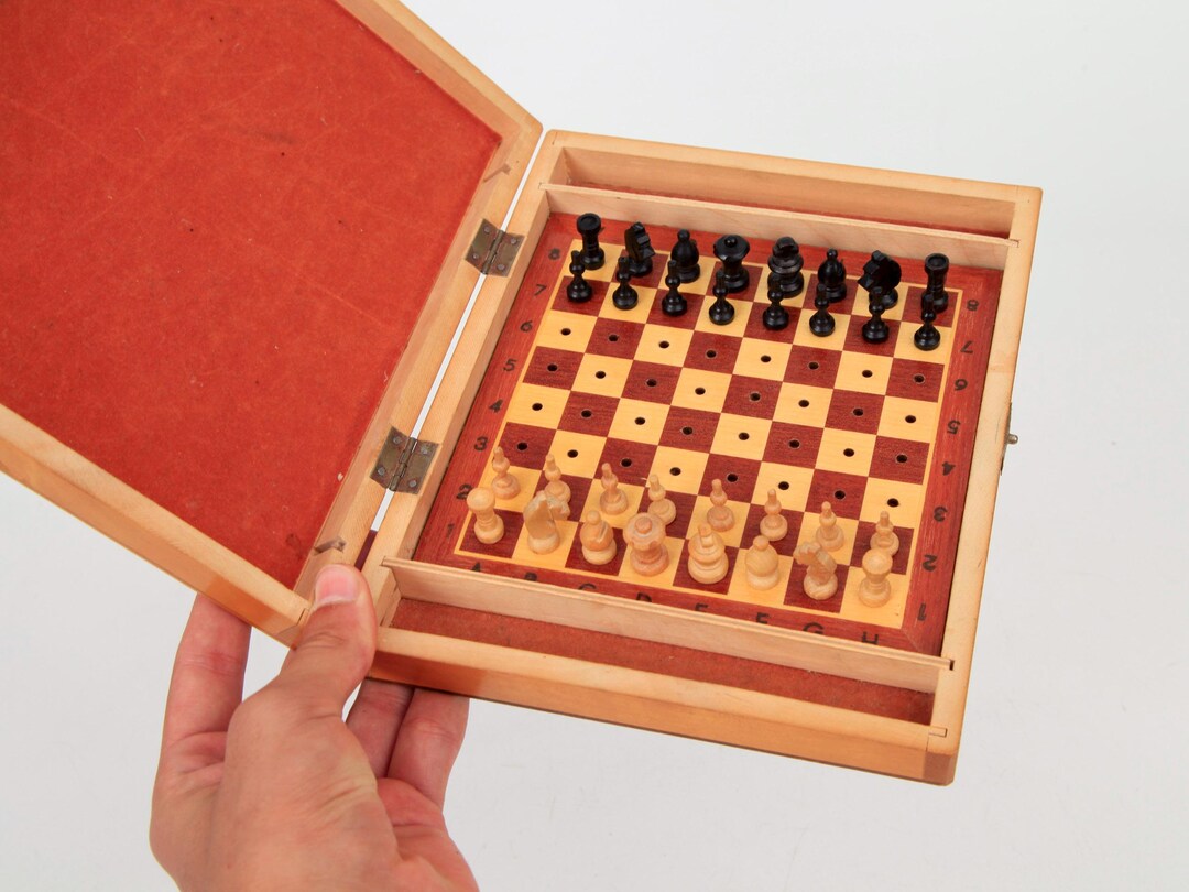 1960's German Travelling Pegged Chess Set, Vintage Wooden Travel Chess ...