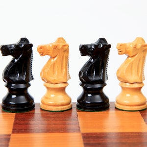 Vintage French Staunton Chess Set, KH 7,5 Cm/3 In., Weighed Boxwood ...