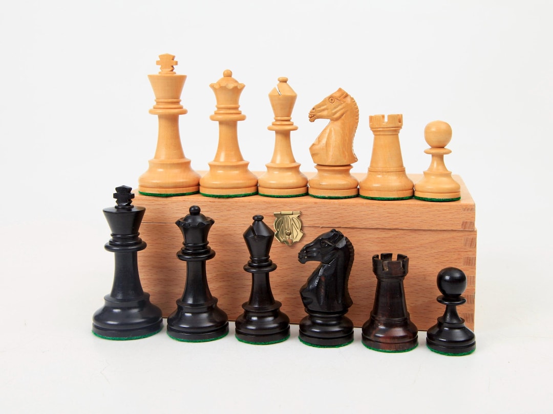 Luxury Staunton Chess Set, Drueke Design, KH 9cm /3,5 In., Fine Boxwood ...