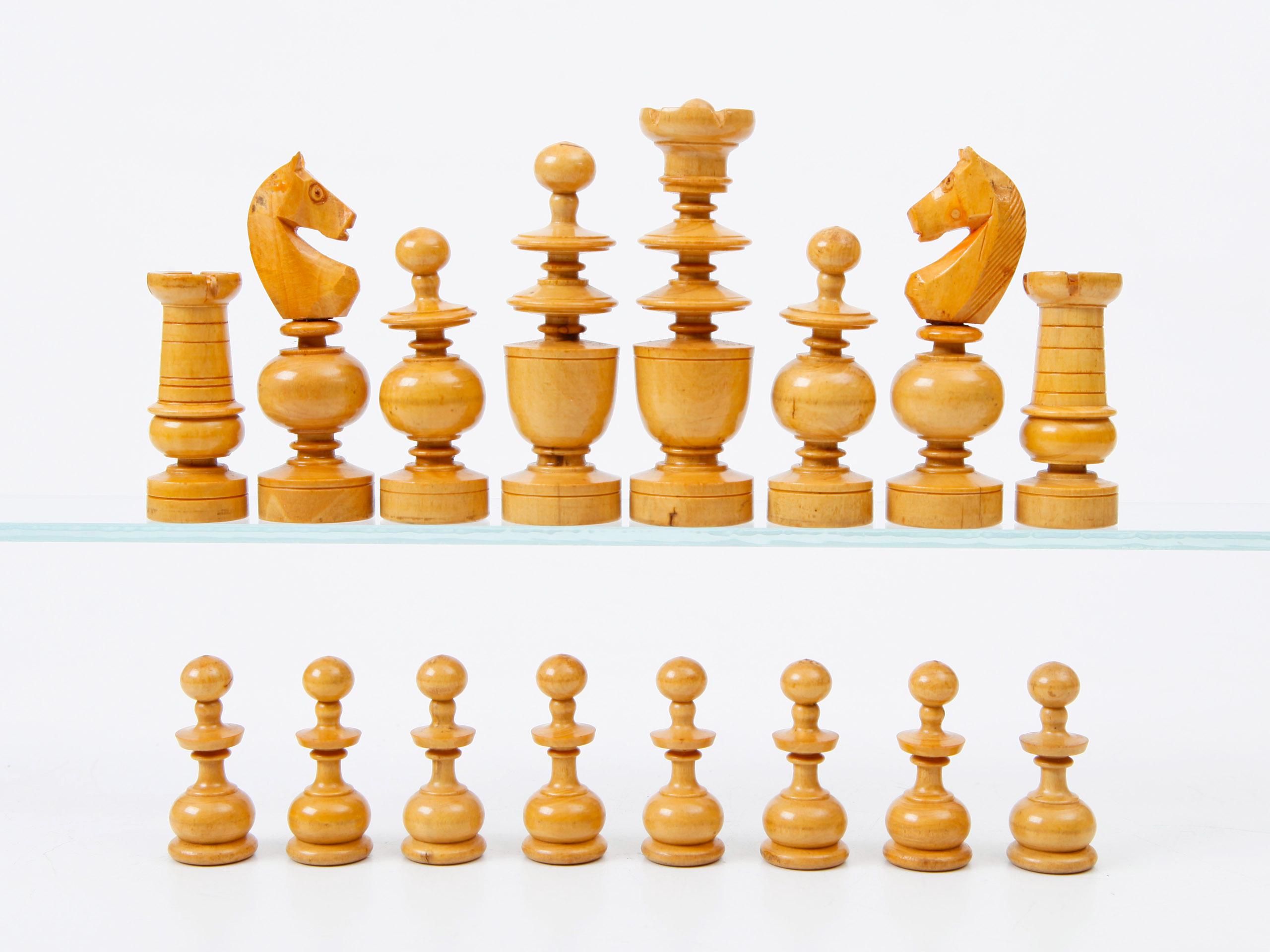 Old Boxwood Chess Set, Regence Pattern, KH 8 Cm/3,15 In., Vintage ...
