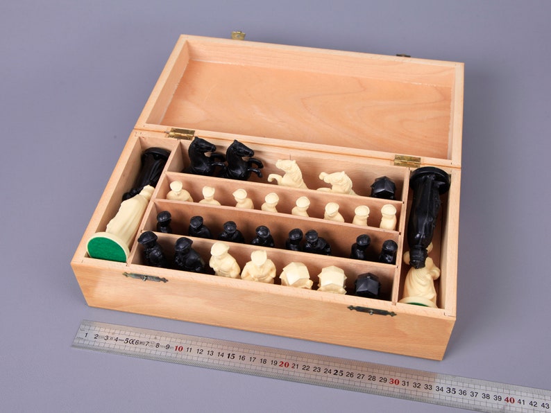 Vintage Figurine Plastic Chess Set KH 105 Cm/415 - Etsy