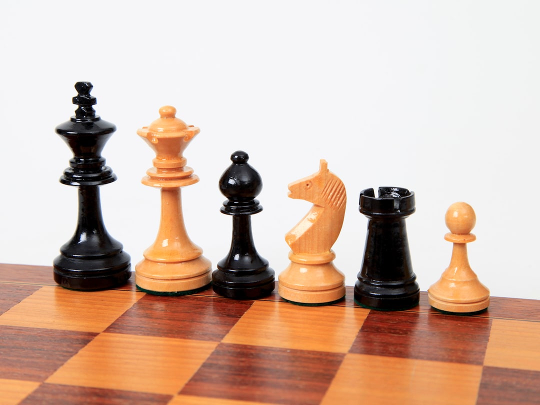 Vintage Staunton Chess Set From East Germany, KH 8,5cm/3,35", 1970's ...