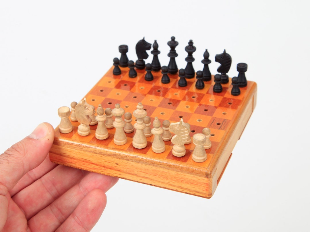 1950's Vintage Wooden Travel Chess Set, Miniature Pegged Chess Set, Old ...