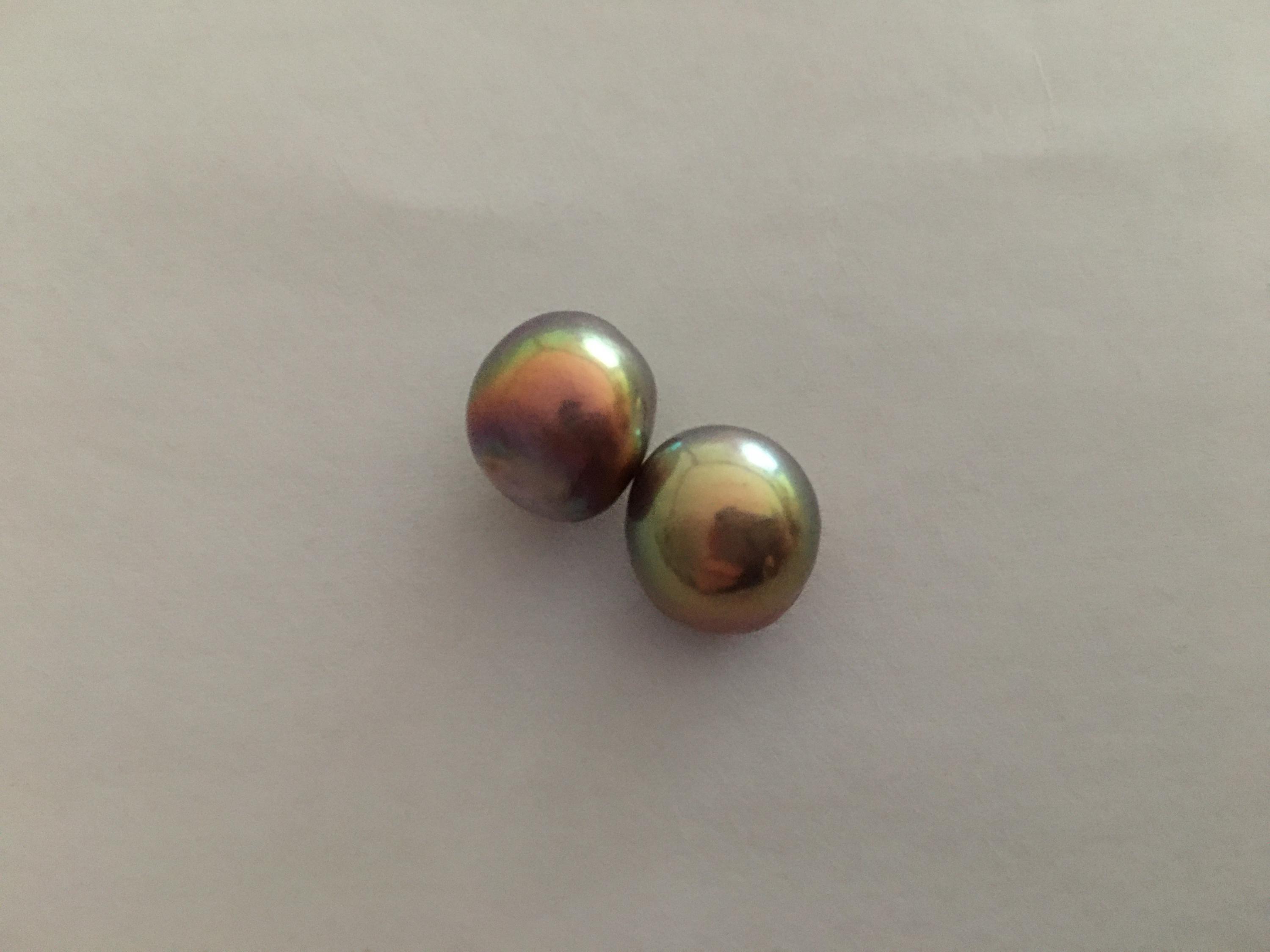 11.5mm Natural Metallic Green Drop Freshwater Nucleated Pearl Pair ...