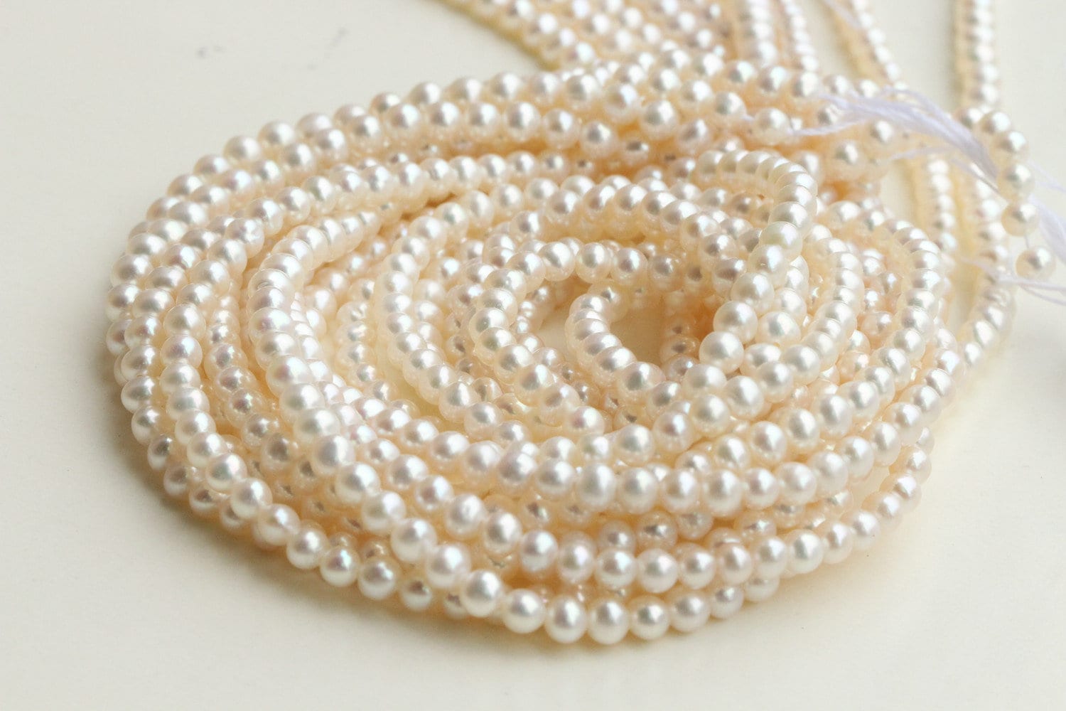 2.5-3.5mm redondo cuerdas de perlas pequeñas, pequeñas hebras de perlas ...