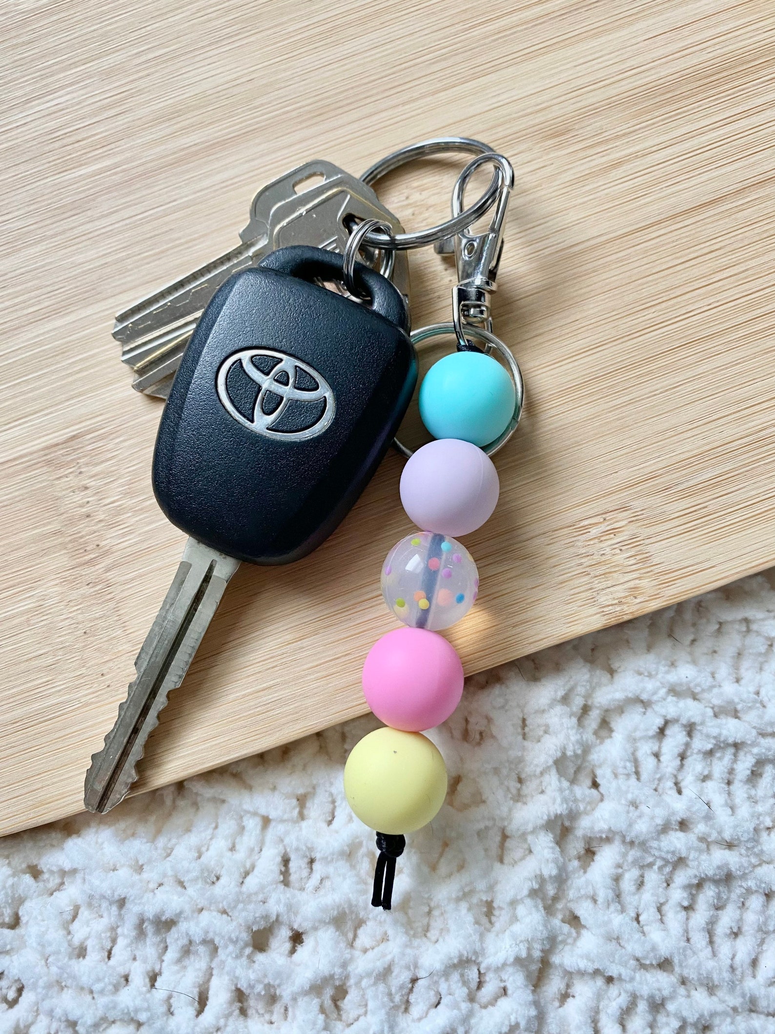 Rainbow Silicone Bead Keychain Colorful Keychain Confetti - Etsy