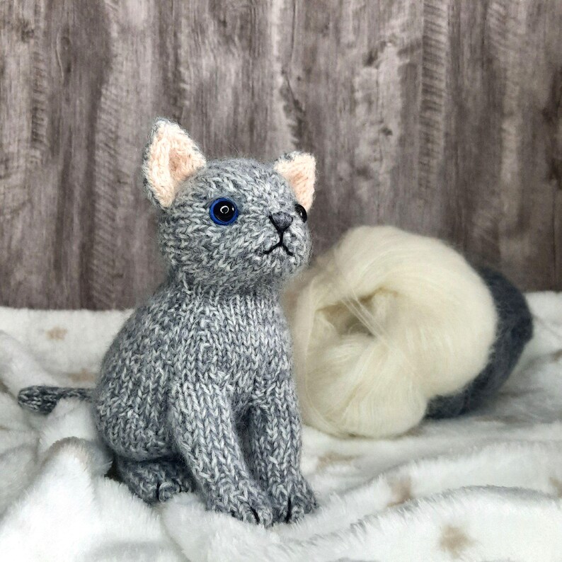 Realistic Knitted Cat Pattern: Kitten Toy (digital Download) - Etsy