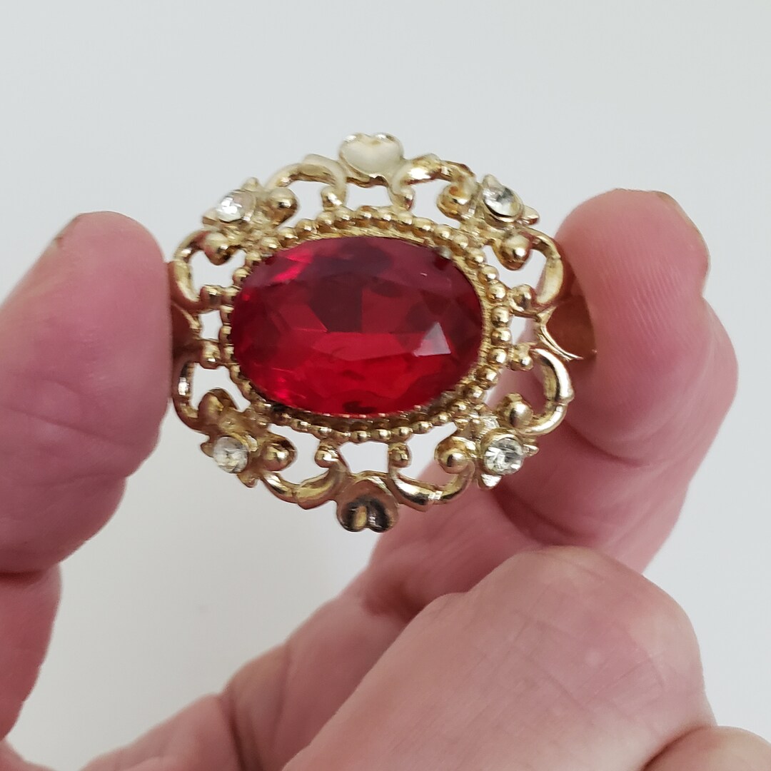 Vintage Coro Red Glass Brooch, Victorian Revival Style Oval Cabochon in ...