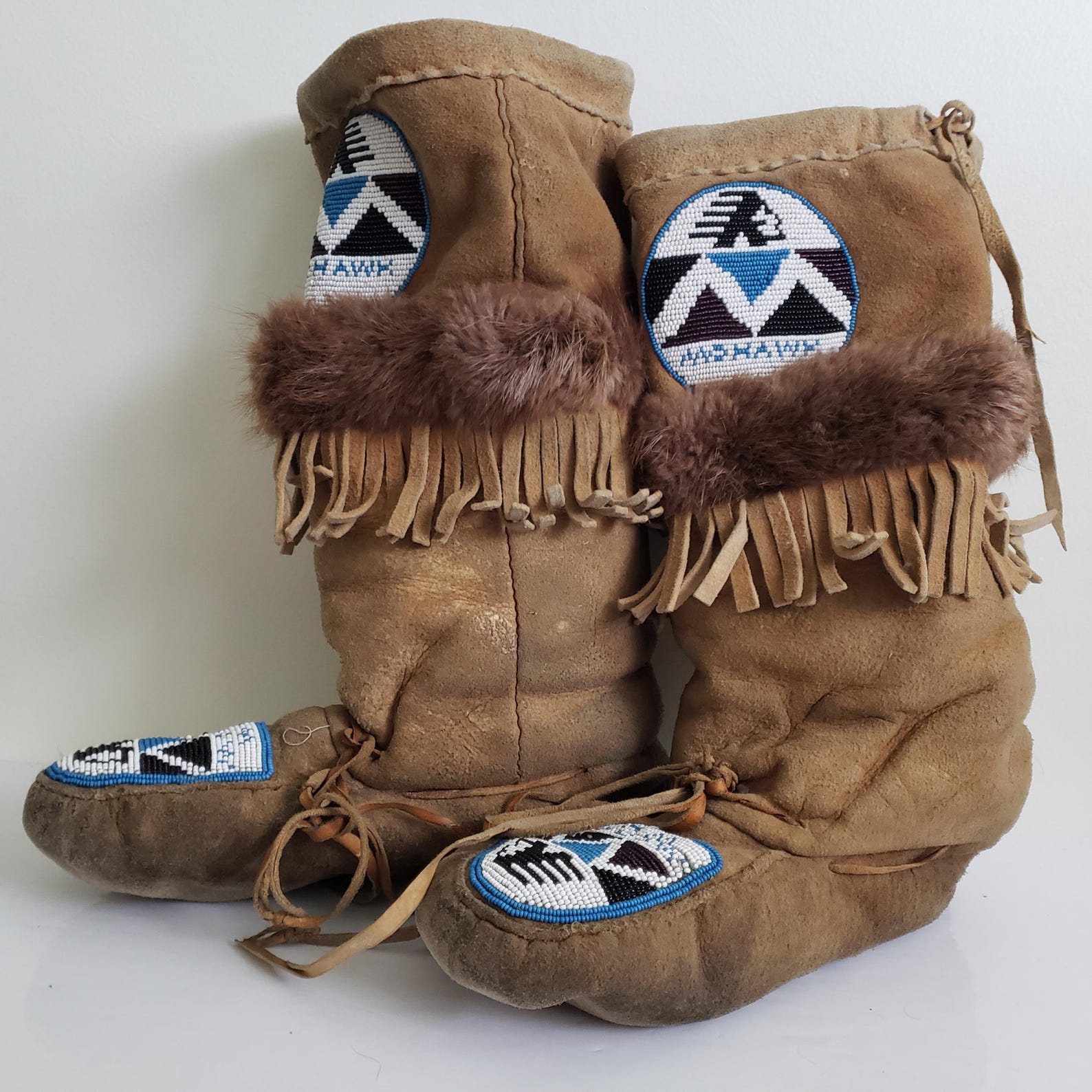Vintage Elk Skin Moccasin Boots, Fur & Beaded Detail, Women's Size 9 - Etsy