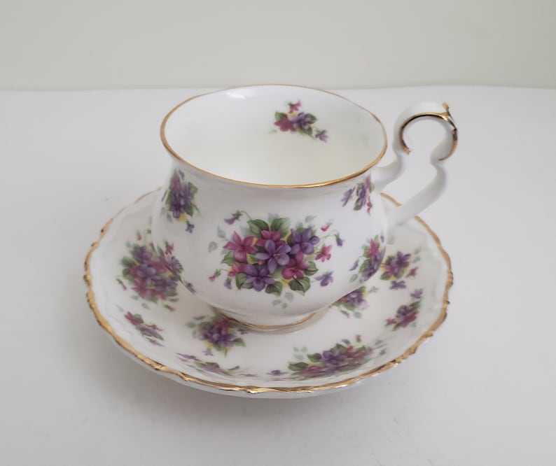 Vintage Royal Albert Teacup and Saucer Set in Violetta - Etsy