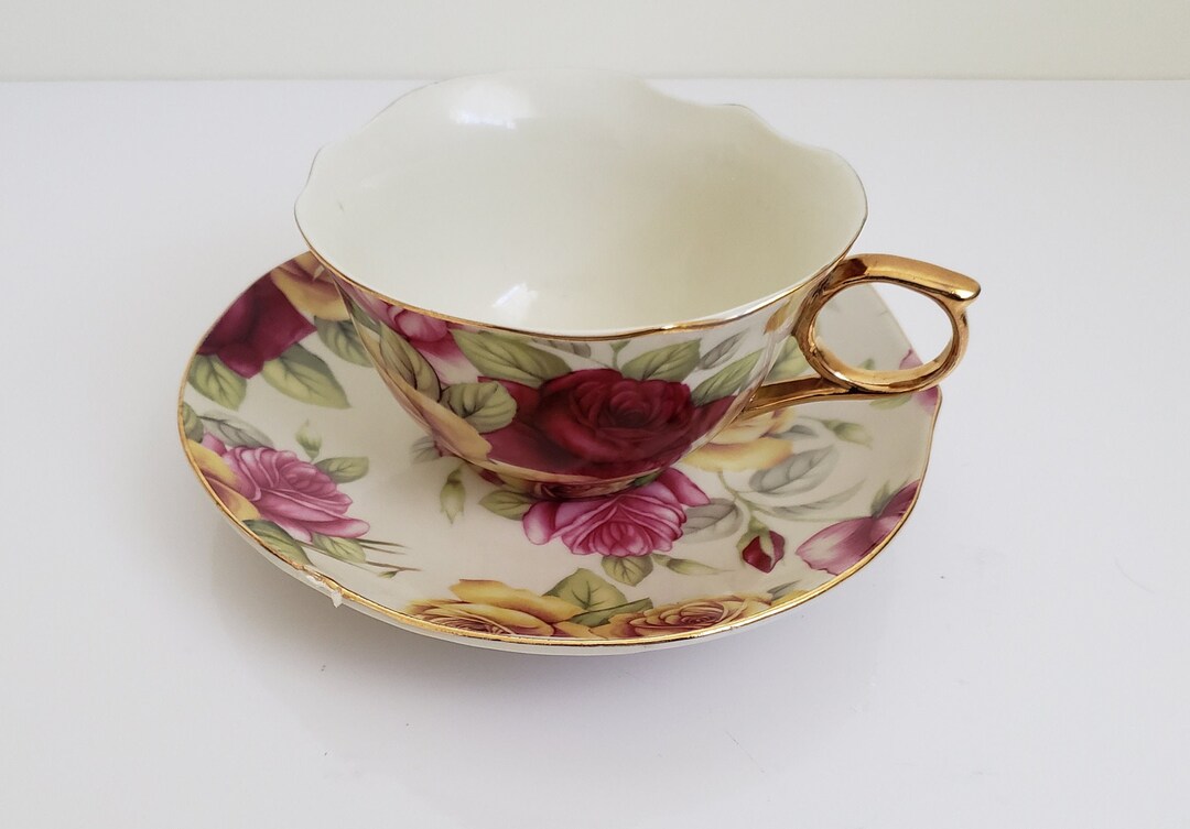 Royal Elfreda Teacup and Saucer: Country Rose Series, Gold Trim - Etsy