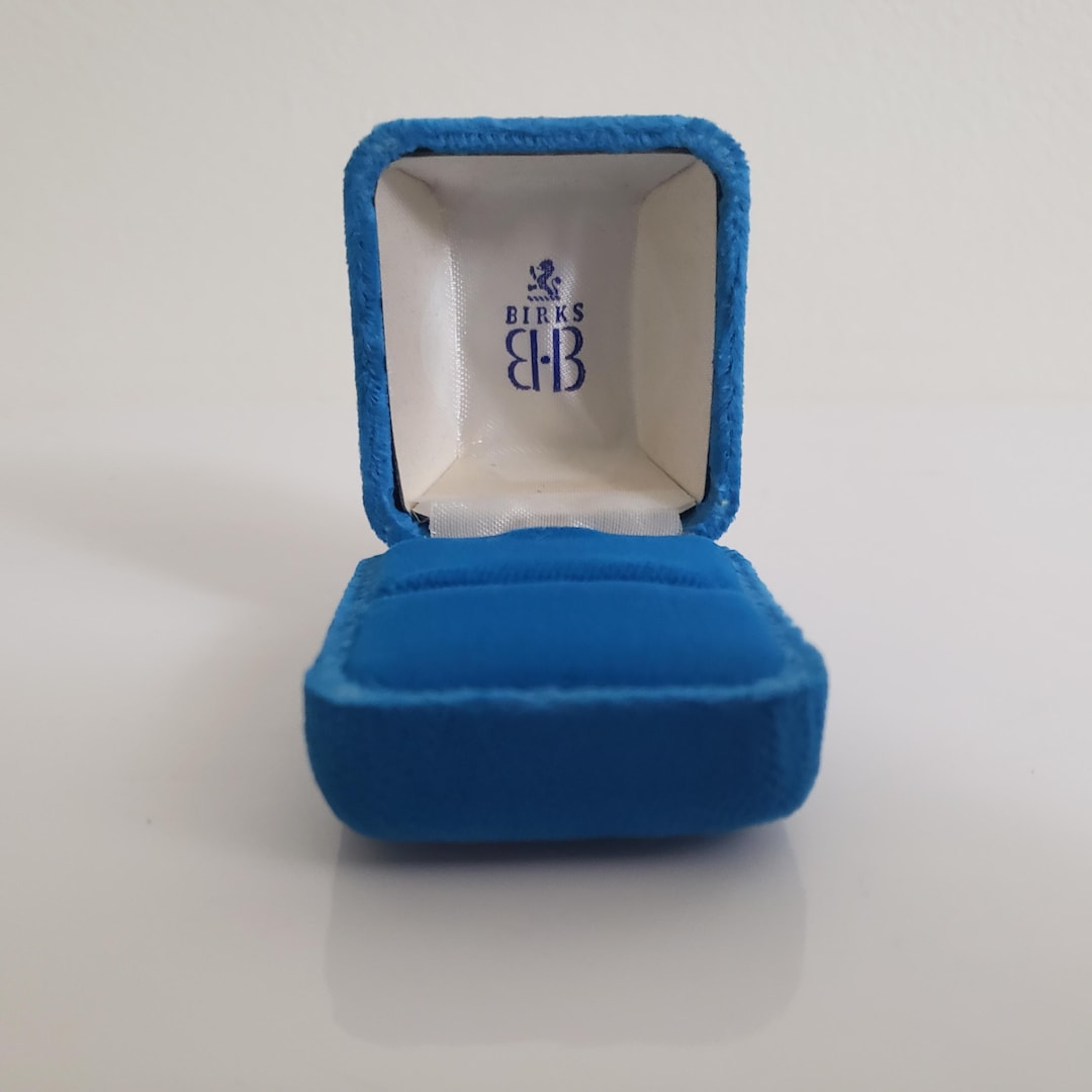 Vintage Birks Blue Velvet Ring Box: Cream Interior - Etsy