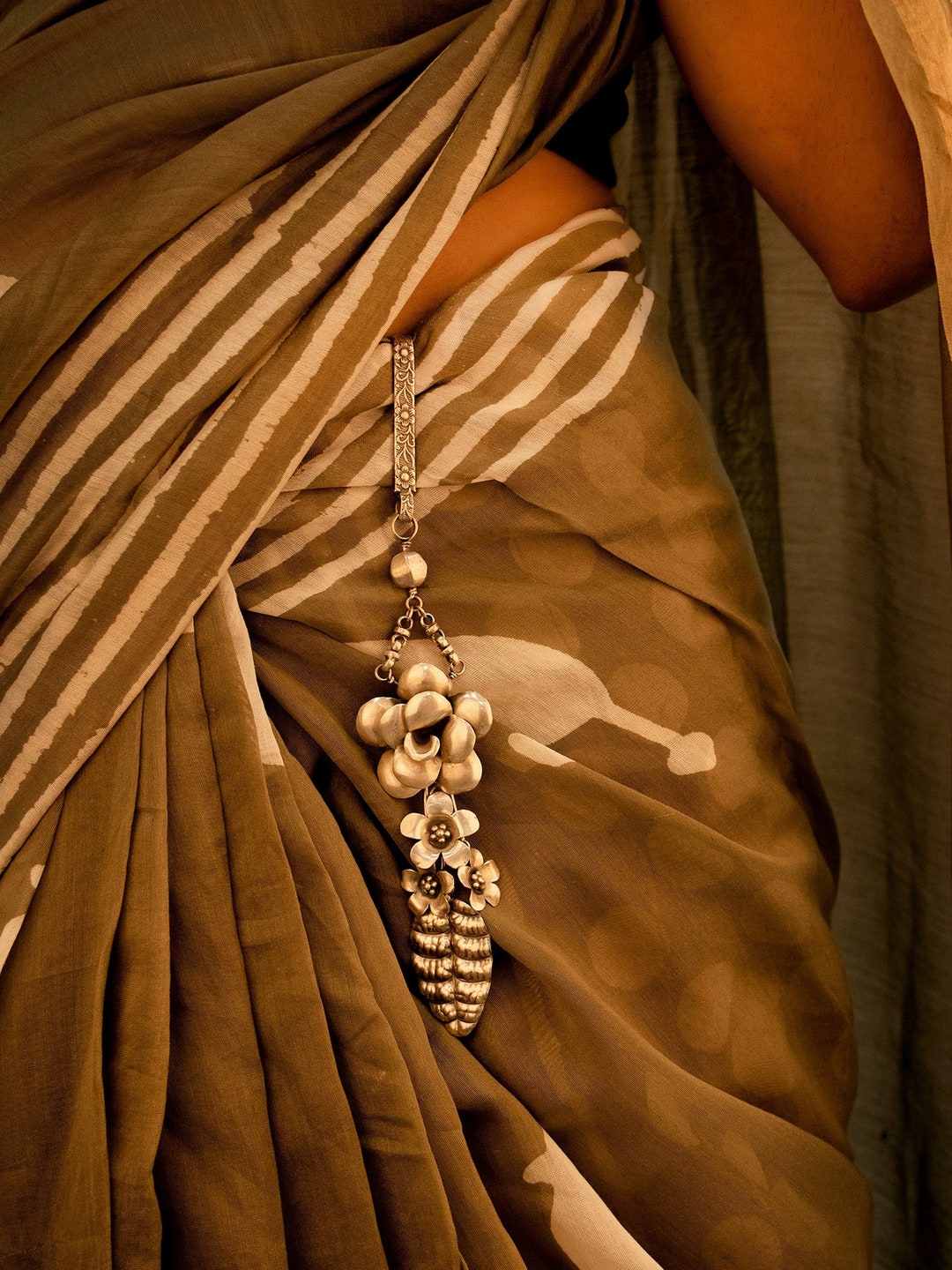 Qurbat Flora Detailed Statement Satka/keychain , 925 Sterling Silver ...