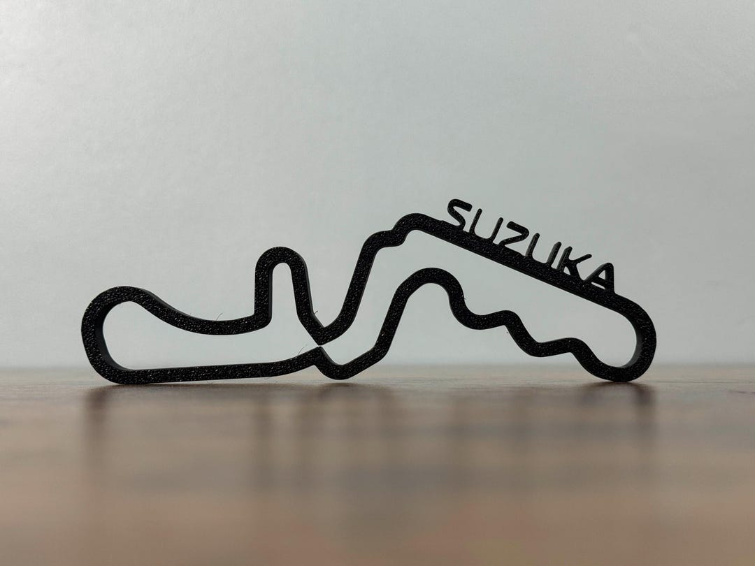 F1 Track Suzuka Outline – F1 Circuit Wall Art, Freestanding Art ...