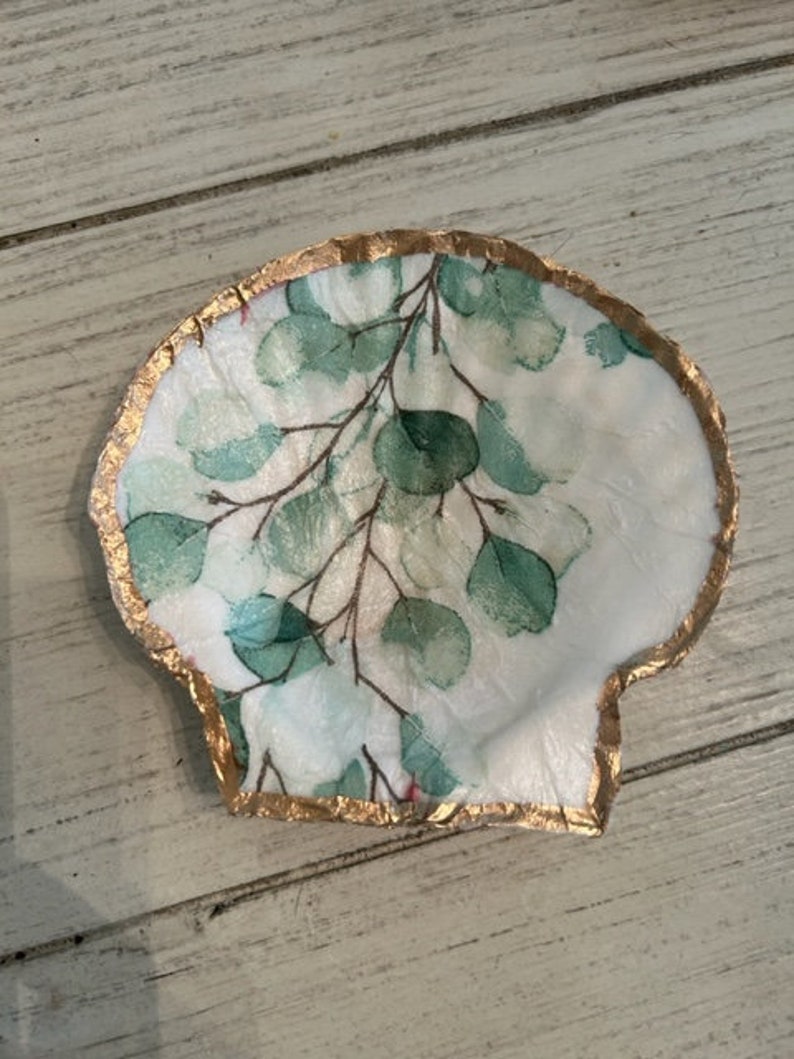 Decoupaged Scallop Shell Trinket Dish/christmas Ornament - Etsy