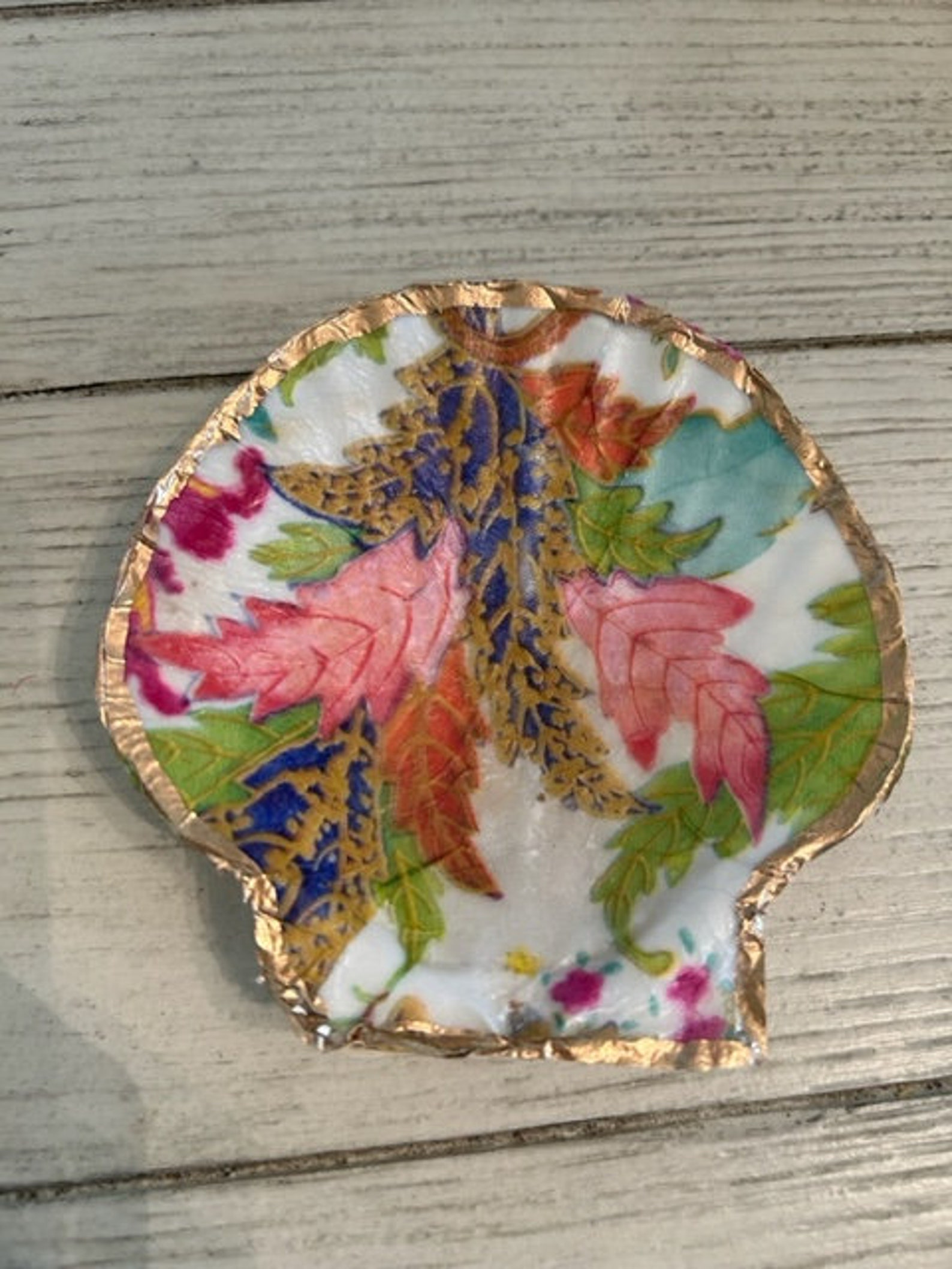 Decoupaged Scallop Shell Trinket Dish/christmas Ornament - Etsy