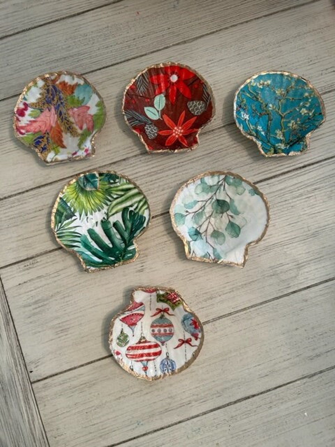 Decoupaged Scallop Shell Trinket Dish/christmas Ornament - Etsy