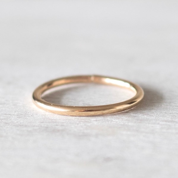 Simple Gold Ring - Etsy Canada