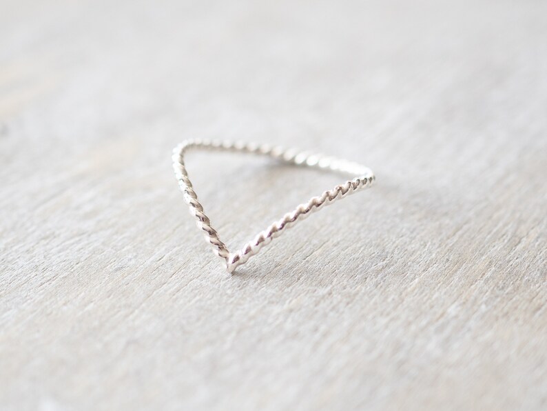 Silver Chevron Twist Ring Silver V Ring Curved Ring - Etsy