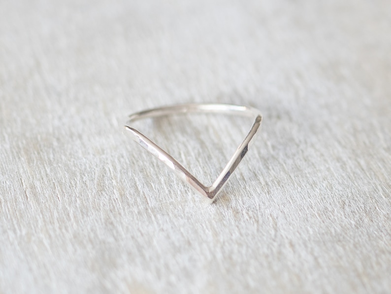 Silver Hammered Chevron Ring Dainty Sterling Silver V Ring | Etsy