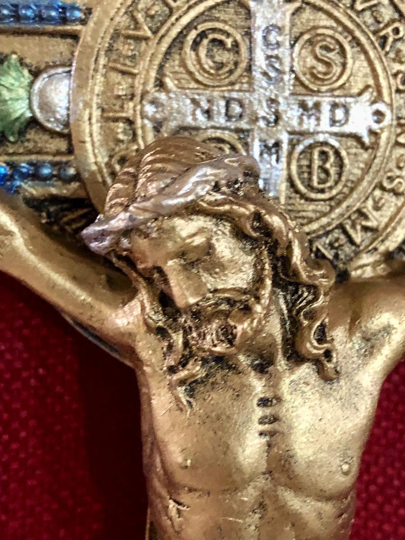 Jesus Christ on Cross With Medal of Saint Benedict Wall Crucifix - Etsy