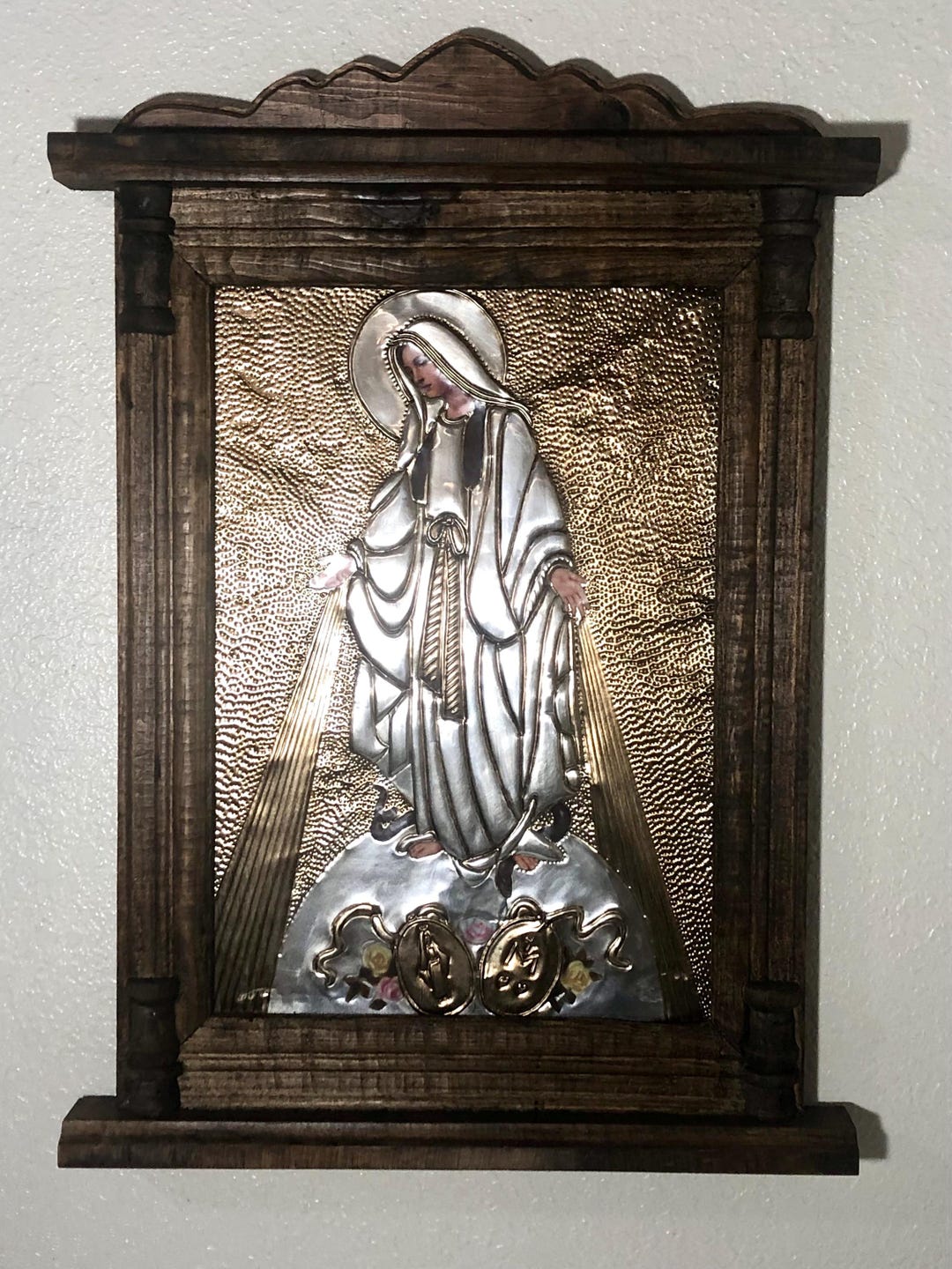 Rustic Wood Frame With the Virgin Mary of Miraculous Medals/ Virgen ...