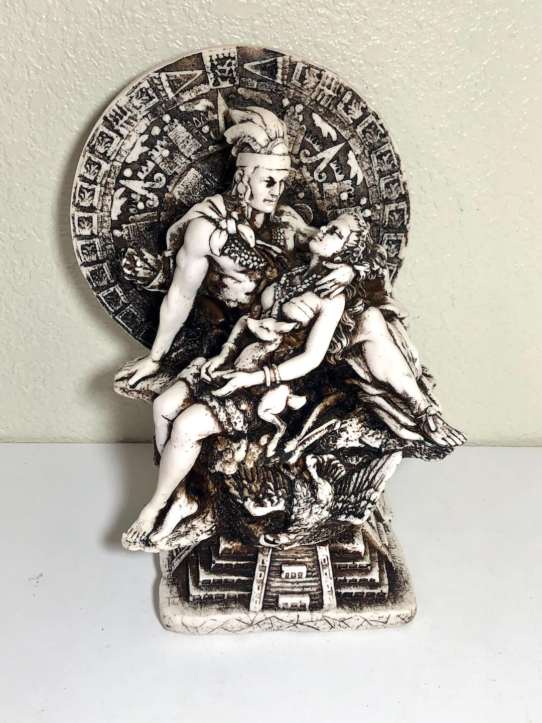 Aztec Amor Eterno Everlasting Love Resin With Aztec Calendar Statue - Etsy