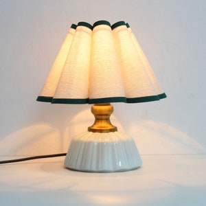 Duzy Handmade Oatmeal Color Fabric Decoration Creative Table Lamp-5 ...