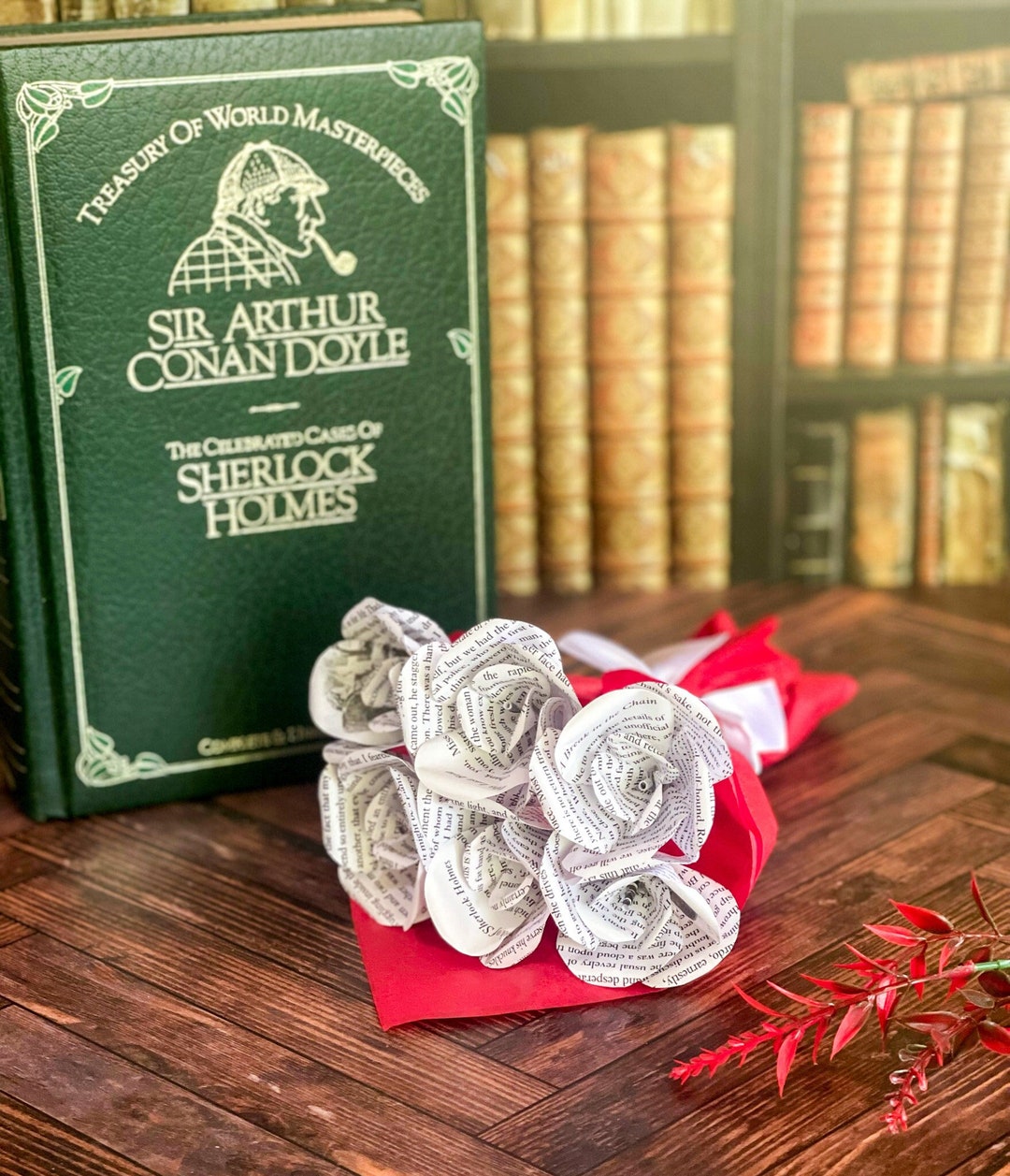 Sherlock Holmes Book Page Mini Rose Bouquet: Upcycled Literary Gift - Etsy