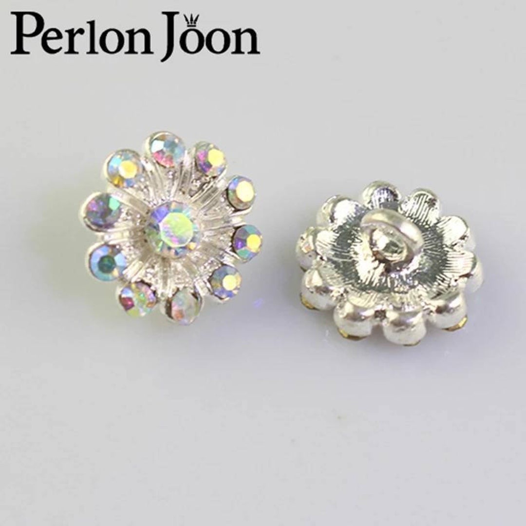 AB Blume STRASS 10 runde Knöpfe Öse funkelnd Diamante Einfache Braut ...