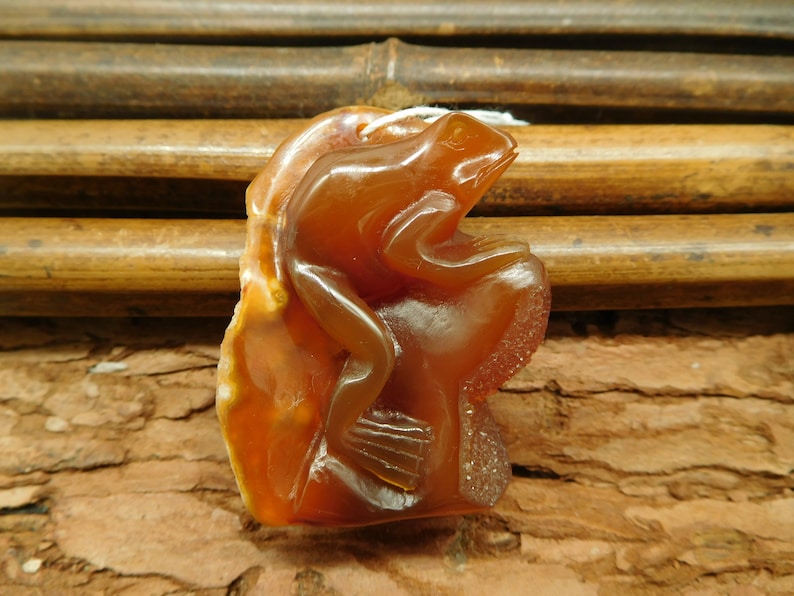 Red Agate Frog Carving Gemstone Pendant With Quartz. Handmade - Etsy