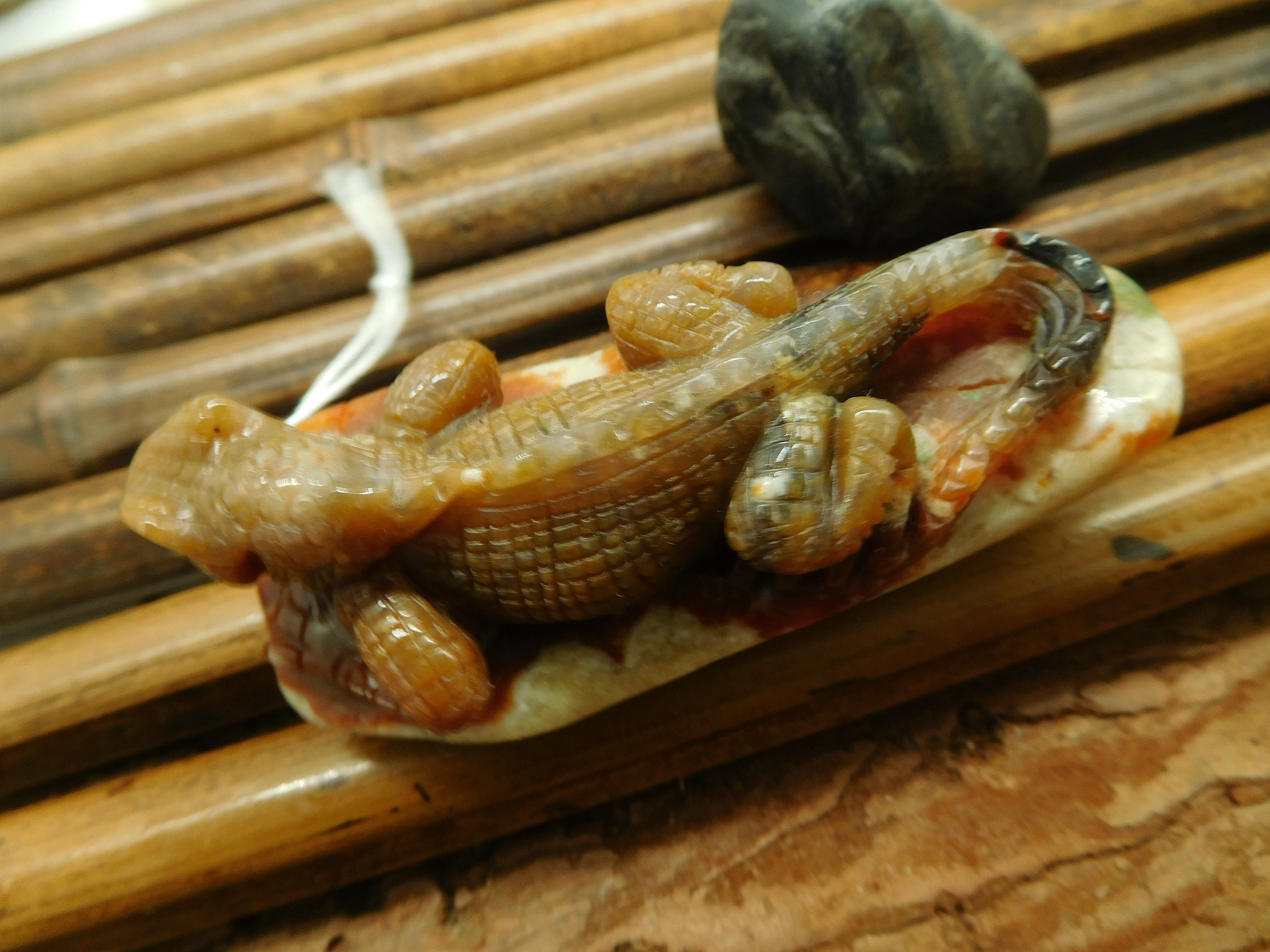 Carved Lizard. Lizard Pendant. Fancy Agate Carving. Gemstone - Etsy