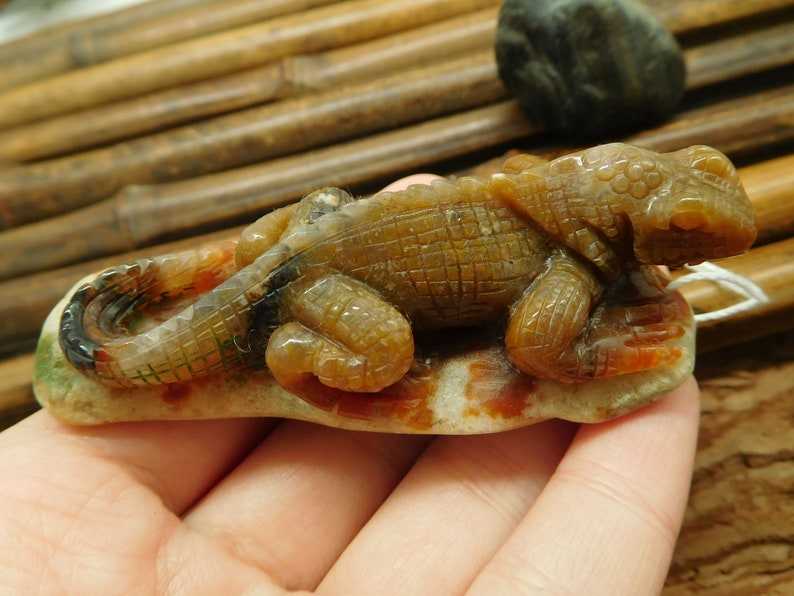 Carved Lizard. Lizard Pendant. Fancy Agate Carving. Gemstone - Etsy
