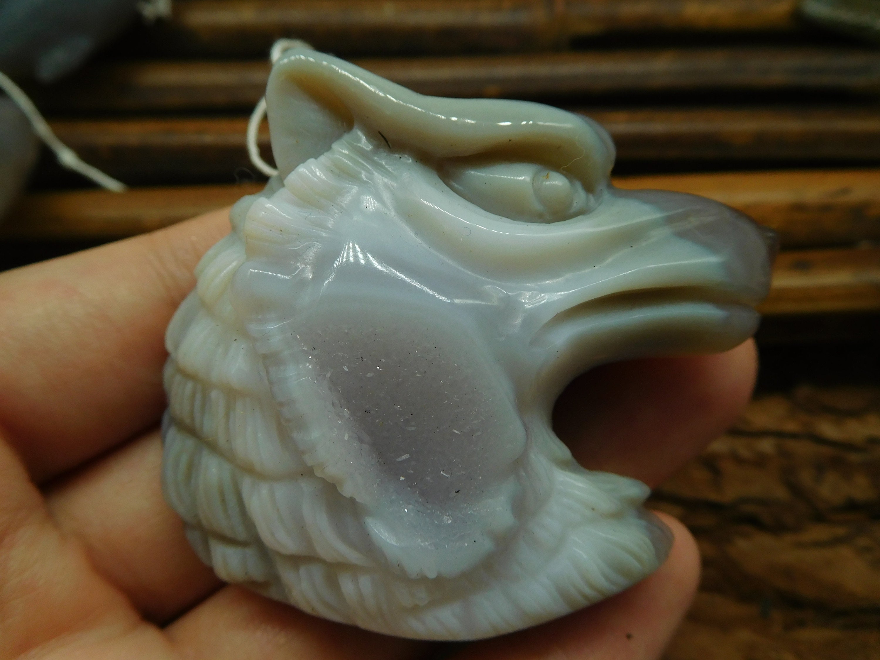 Carved Wolf Pendant. Wolf Lover. Gemstone Carving. Geode Agate - Etsy