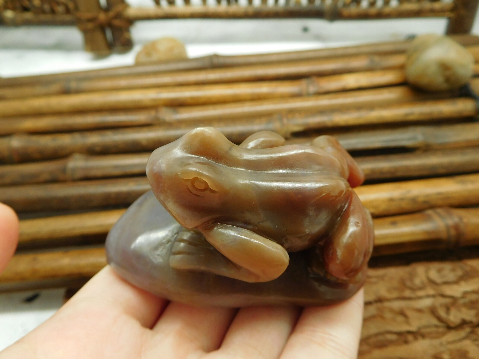 Indian Agate Gemstone Decoration. Frog Carving. Carving Animal | Etsy