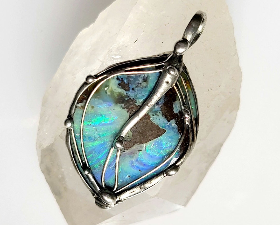 Opal Pendant Australia leaf Shape Great Reflections UNIQUE for Men and ...