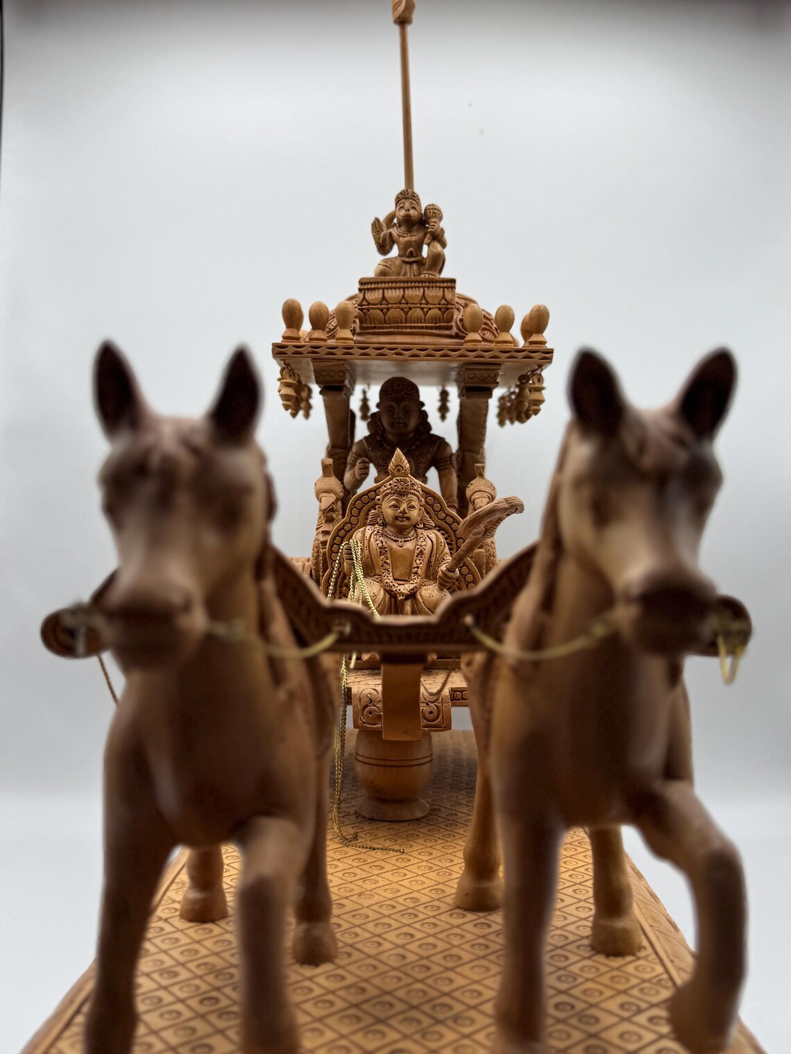 Handcrafted Wooden Arjun Krishna Chariot Sculpture - Indian Mythology ...