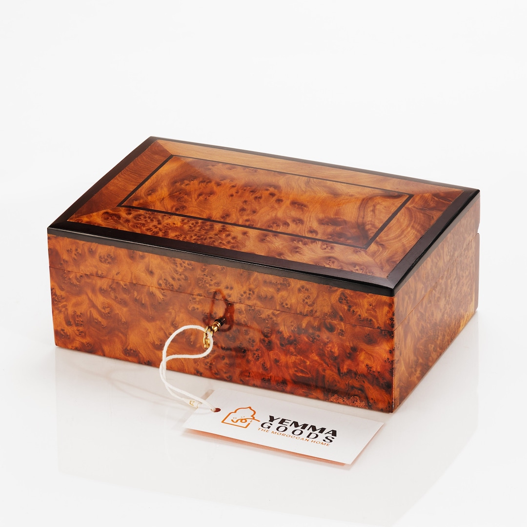 Large Handmade Keepsake Memory Box, Moroccan Hand Carved Thuya Wood ...