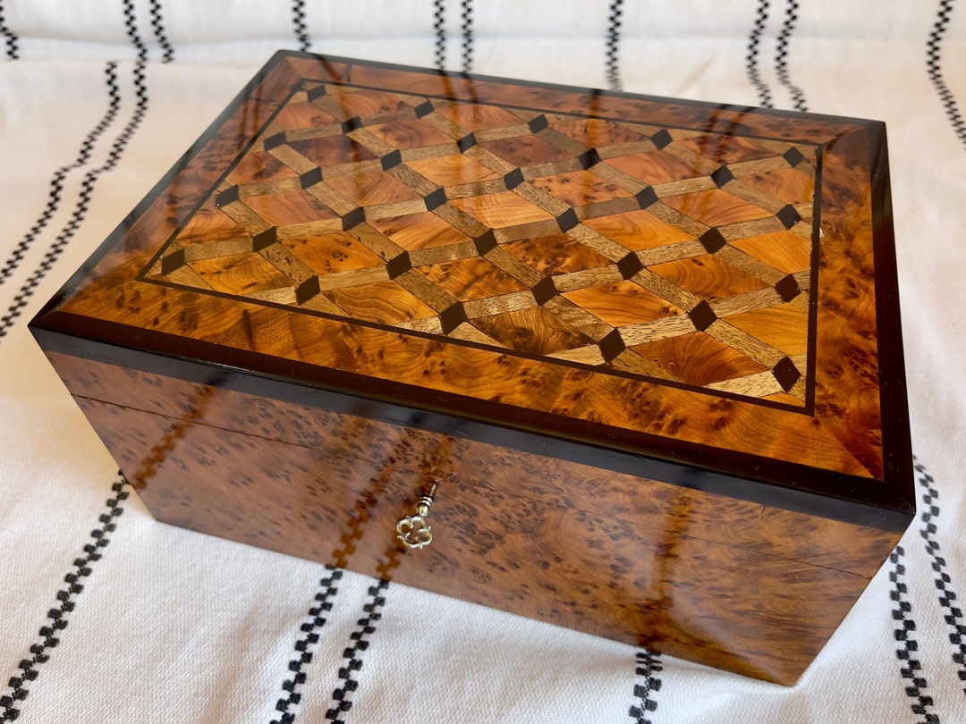 Handmade Moroccan Thuya Burl Jewelry Box: Decorative Memory Box ...