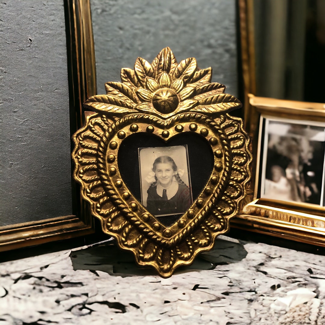 Eks Voto Heart Carved in Gold Photo Frame - Etsy