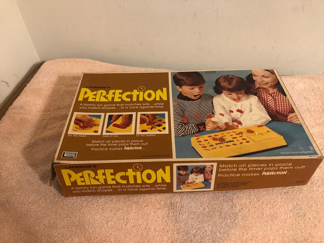 Vintage 1973 Lakeside Perfection Game #8370 Missing 1 Score Peg Works ...