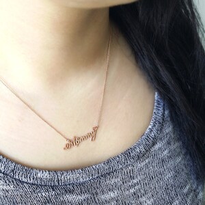 14K 9K Solid Gold Mommy Necklace, Calligraphy Mommy Word Necklace ...