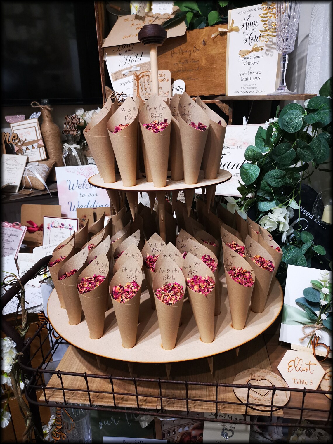 Confetti Cone Holder - Confetti Cone Stand - Circular Afternoon Tea ...